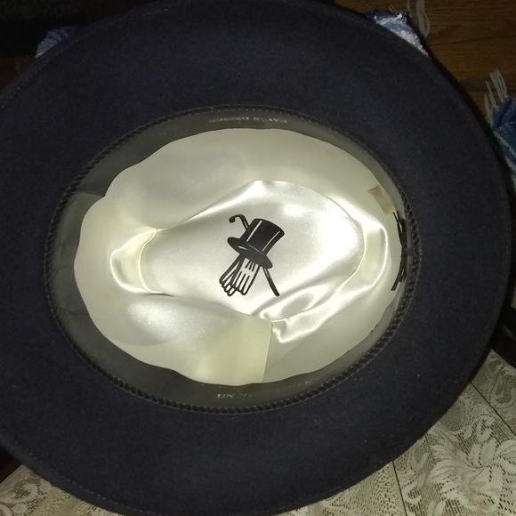 Capas | Accessories | Capas Untouchable Design 0 Wool Hat | Poshmark